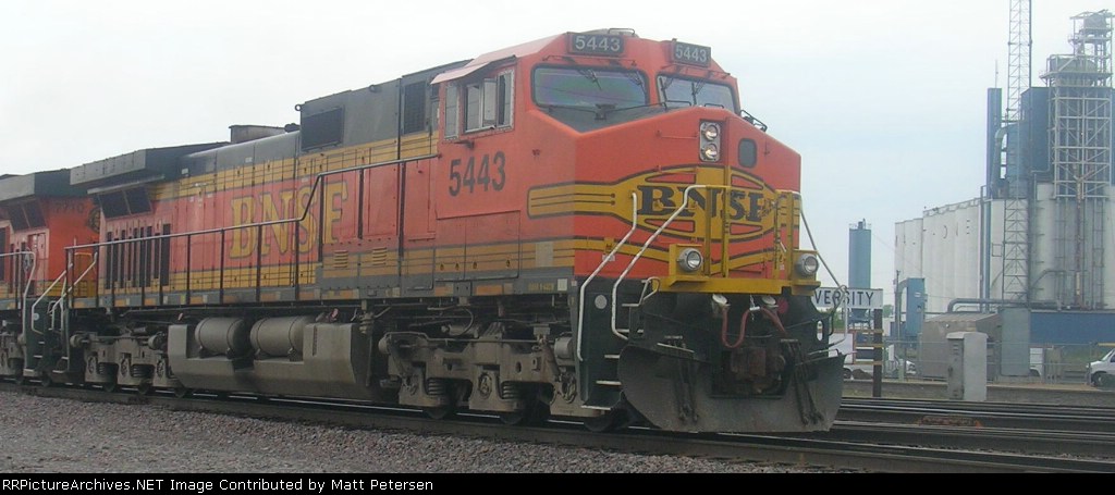 BNSF 5443